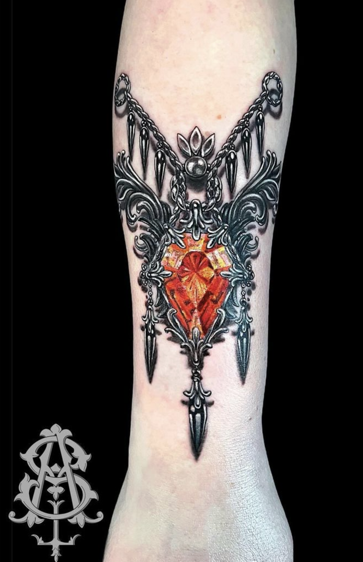 Amber Strange - Speakeasy Custom Tattoo