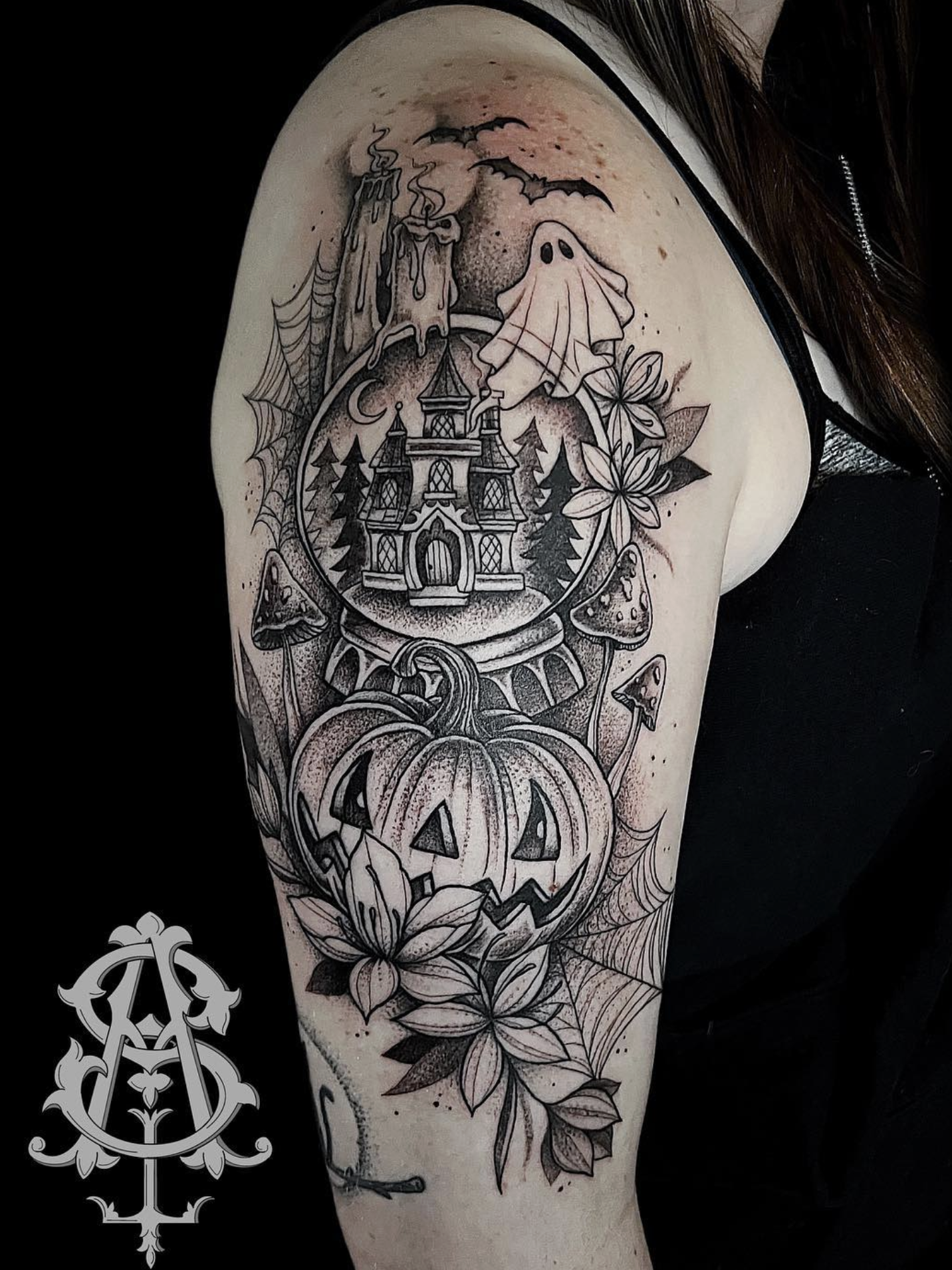 Amber Strange - Speakeasy Custom Tattoo